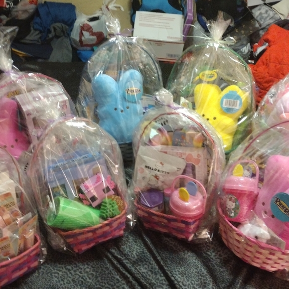 easter | Toys | Easter Baskets For Sale Read Description Dont Buy Read ...